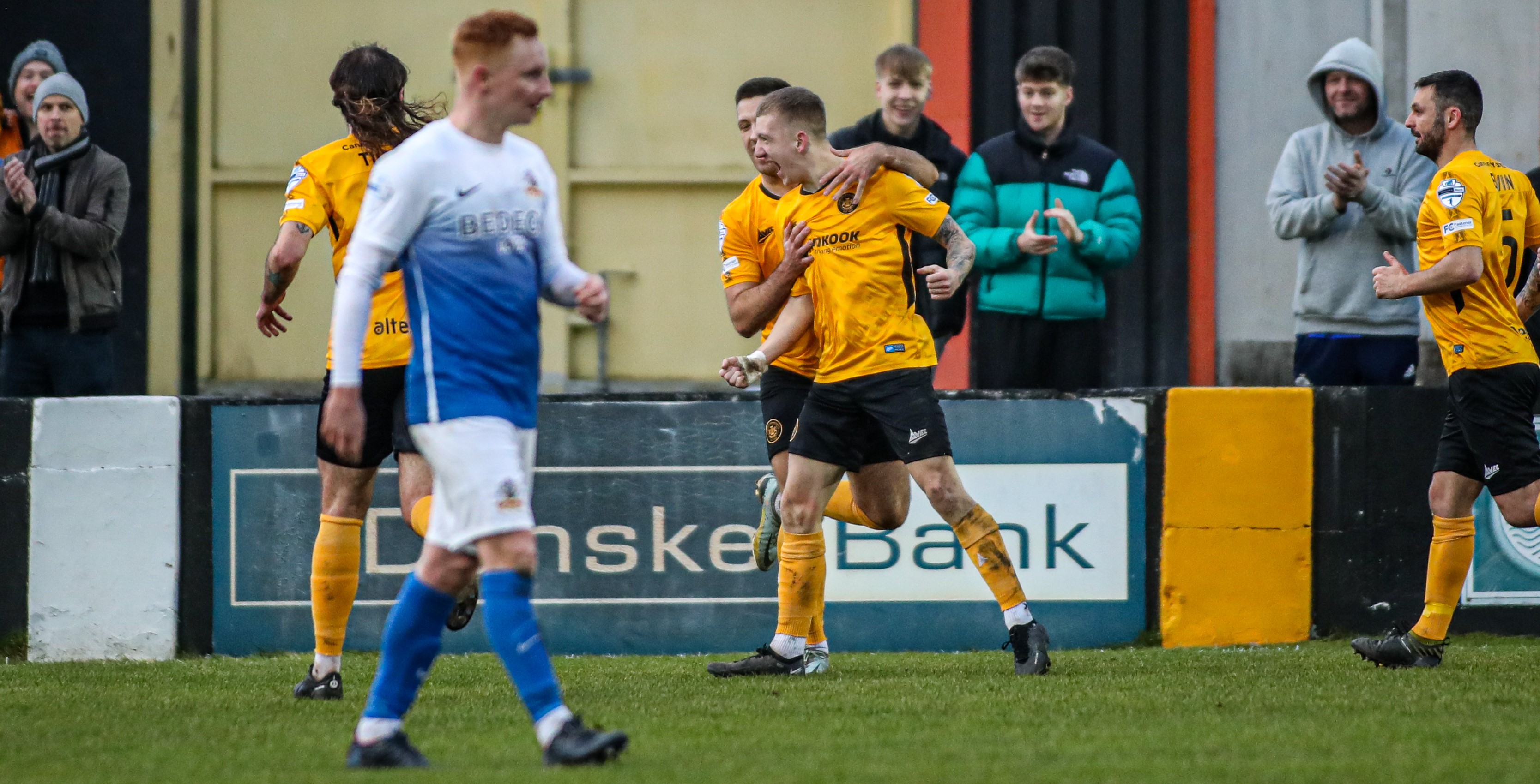 Carrick Rangers Football Club